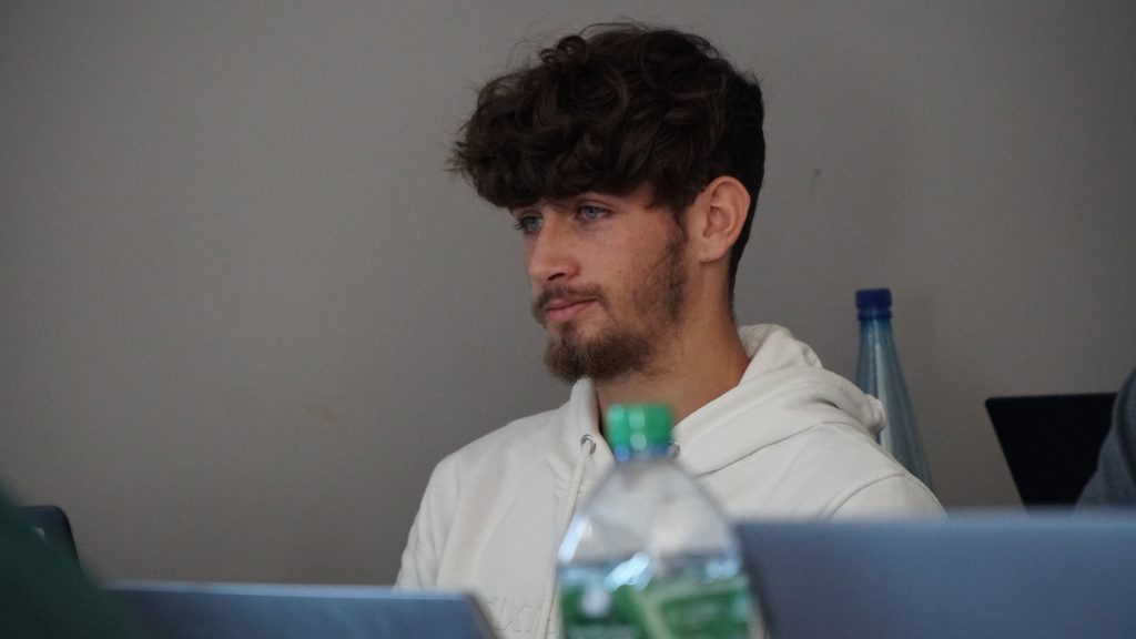 Alternance : salaire et contrats - comment ça marche ? — Adrec Formation